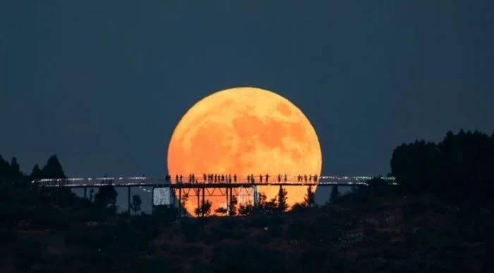 আজ দেখা যাবে বছরের দ্বিতীয় সুপারমুন